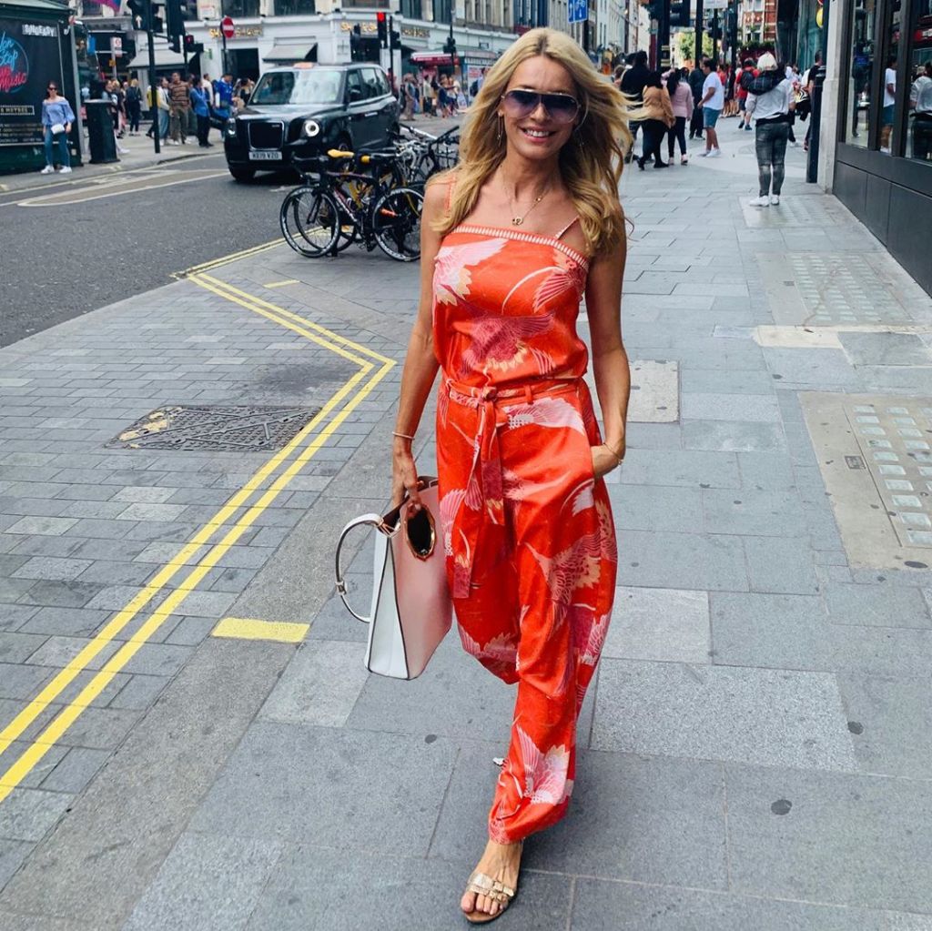 Tess Daly Coral Bird Print Jumpsuit August 2019 – Fashion You Really Want