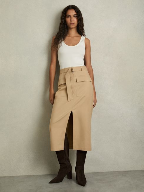 Cat Deeley Camel Cargo Skirt This Morning January 2025 – Fashion You ...